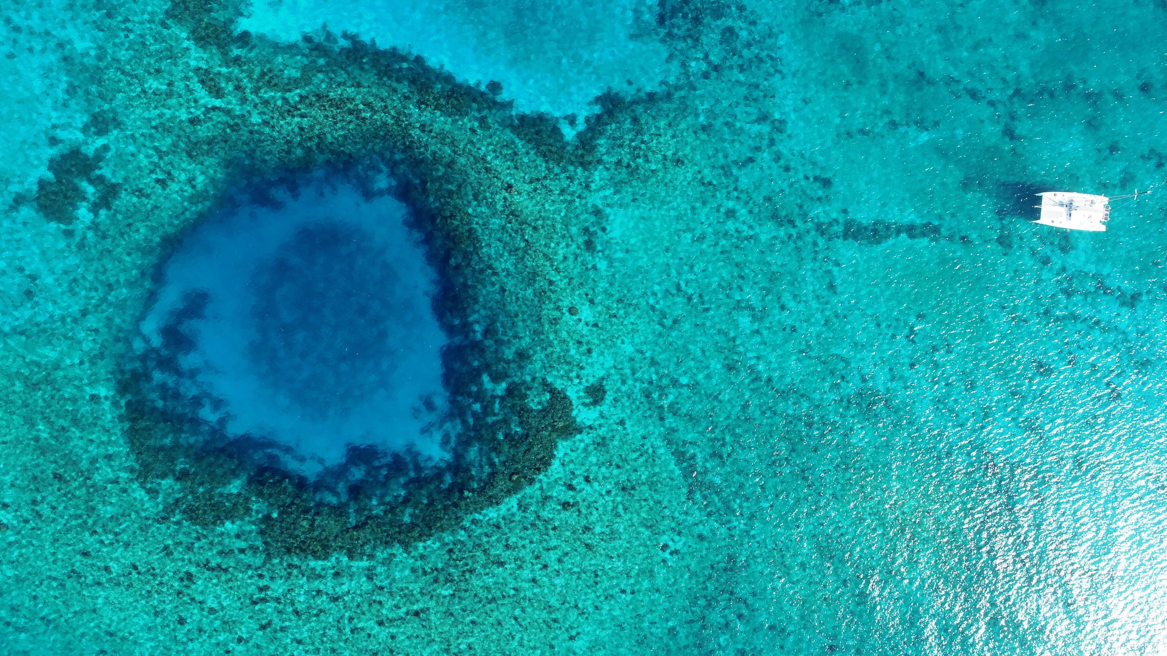 Blue Hole Water Cay - INVIA